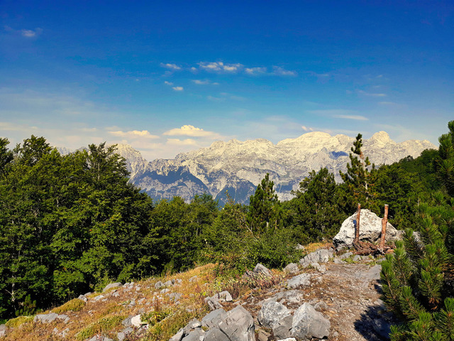 Cerem - Doberdol | peaksofthebalkan - Realisiert mit Pictrs.com